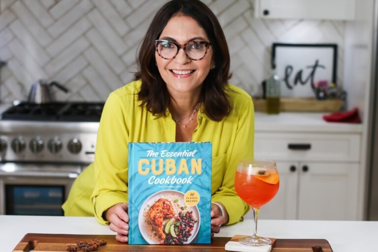 Pescado Frito Entero/Whole Fried Fish - The Mad Table