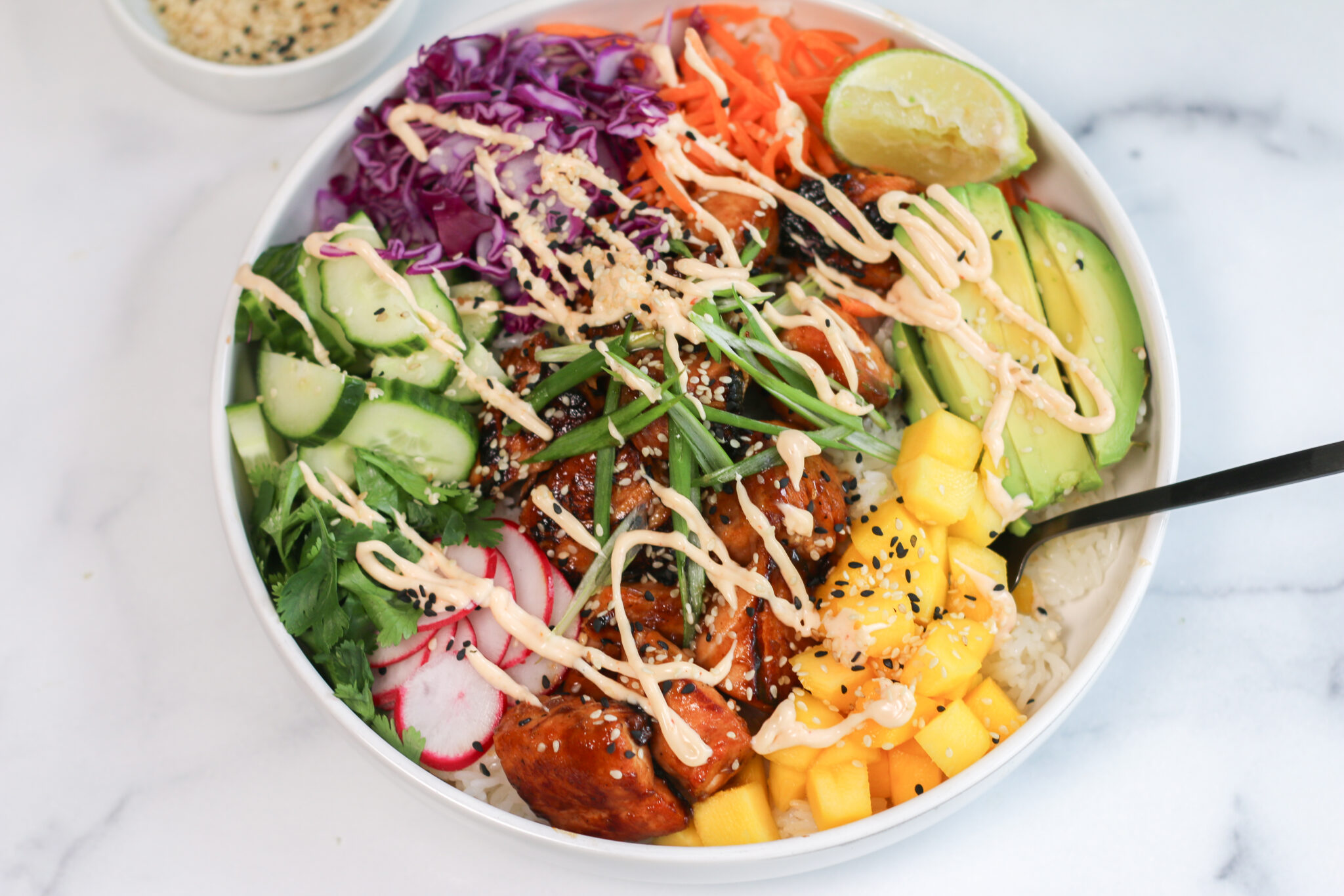 Salmon Rice Bowls with Sriracha Mayo - The Mad Table